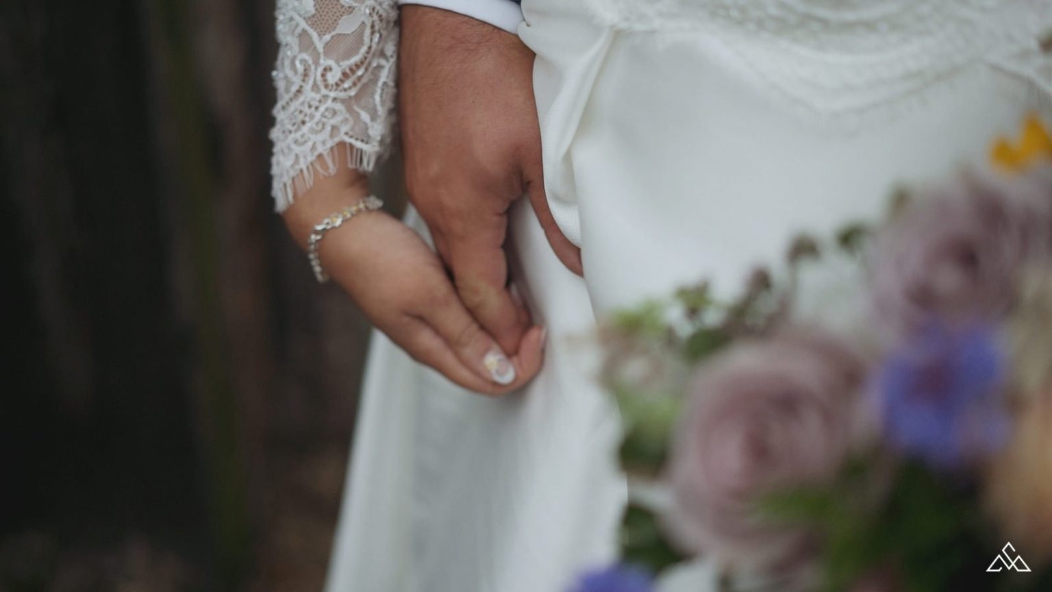 A Beautiful Farm Wedding Video / Amy + Jethro / Lincolnshire